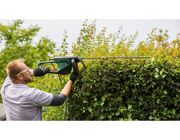 Taille-haie 500 W "Advanced Hedge Cut" 70 cm - Brico Dépôt